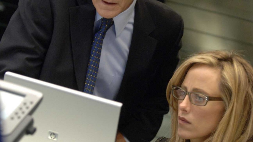 Bill Buchanan and Audrey Raines at CTU in 24 Season 5 Episode 2 - 24 ...