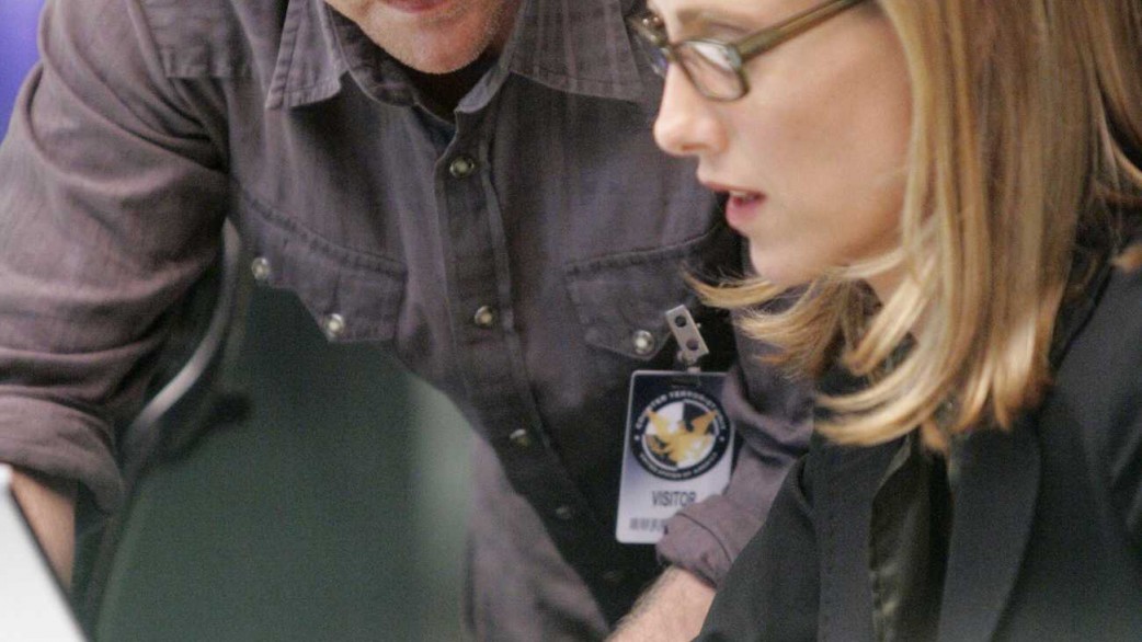 Jean Smart as Martha Logan in 24 Season 5 Episode 6 - 24 Spoilers