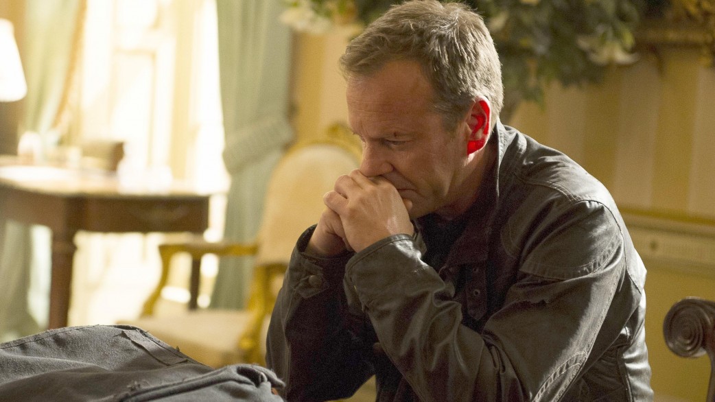 Kate Morgan (Yvonne Strahovski) updates Jack Bauer in 24: Live Another ...